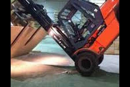 Preventing Forklift Tip Accidents | AP Forklift Training Blog